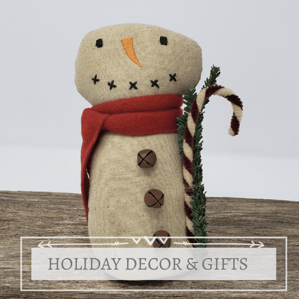Rustic Holiday Decor | A Rustic Feeling
